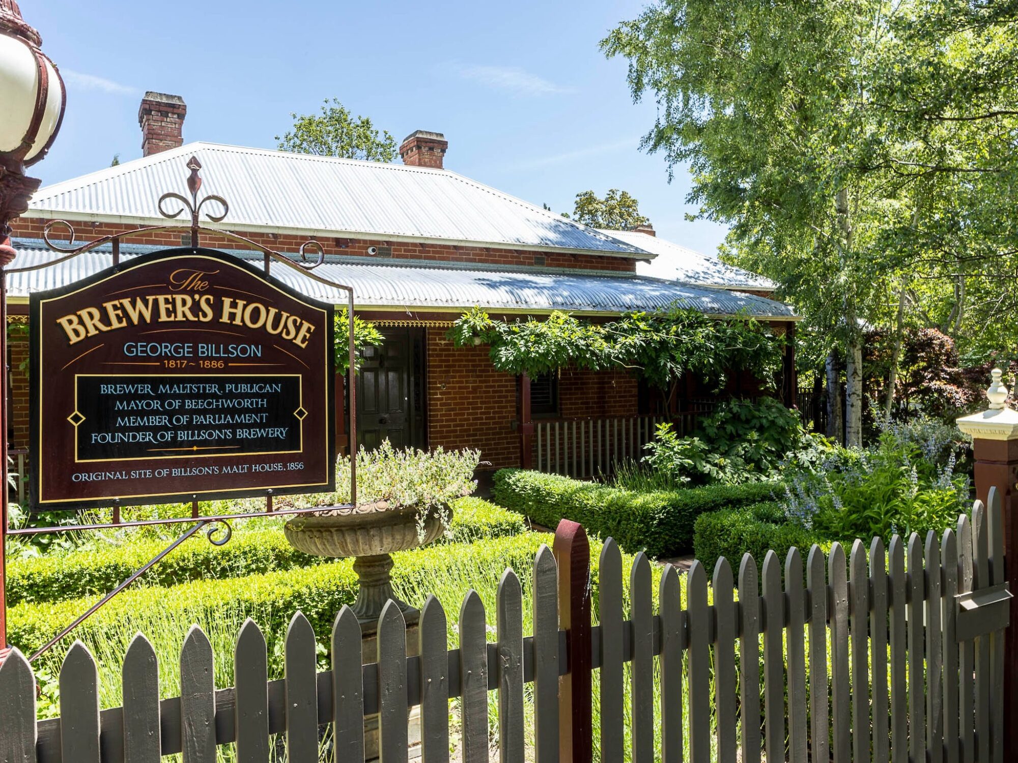 Search accommodation in Beechworth, Victoria